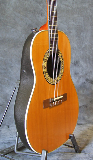 Occasion Guitare Village Ovation 1624 guitare acoustique d'occasion