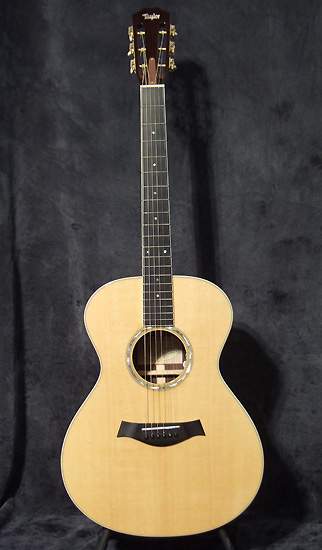 Occasion Guitare Village Taylor GC8 guitare acoustique d'occasion